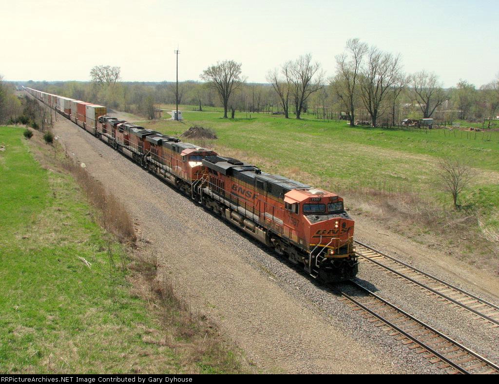 BNSF 7597